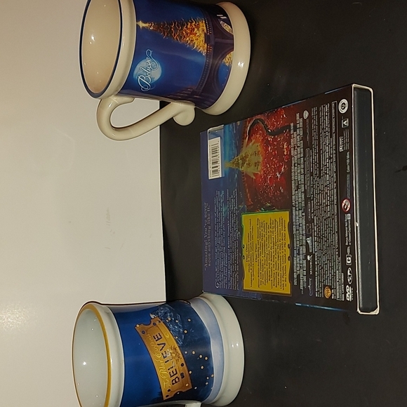 Warner Bros. | Other | Polar Express Dvd Two Cups Polar Express Cups ...